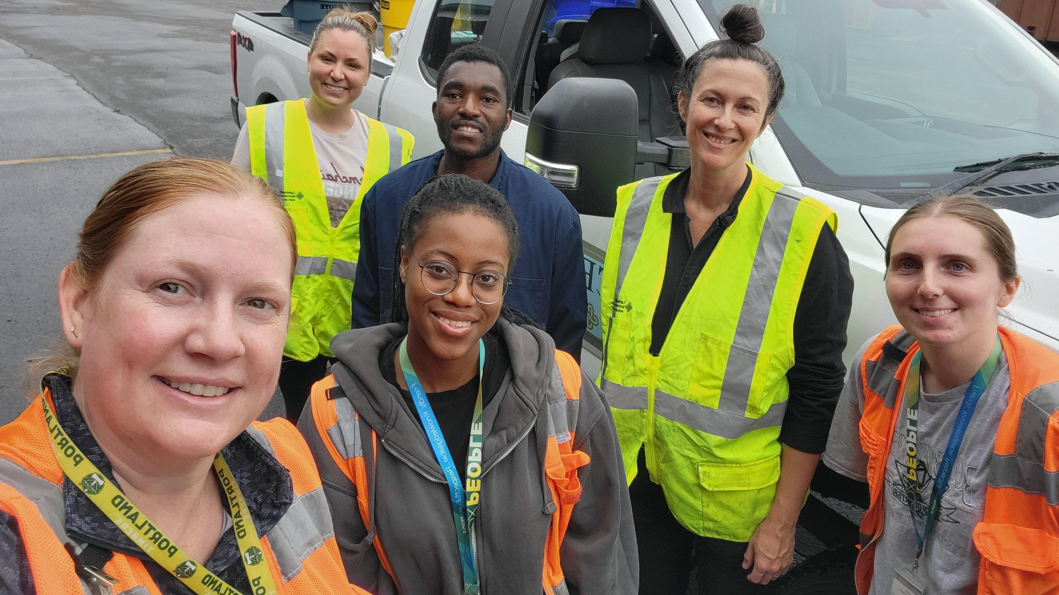 FlyPDX - PDXPeople - Be Respectful: Sorting Out the Waste Areas