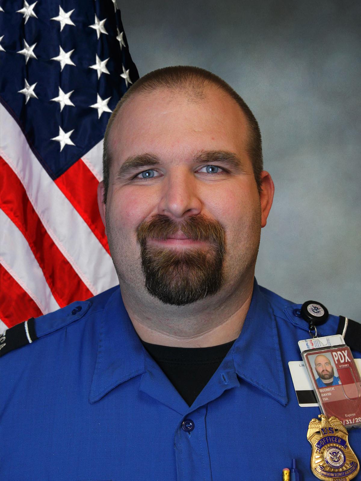 FlyPDX - PDXPeople - PDX People: Stories of Extraordinary Customer Service