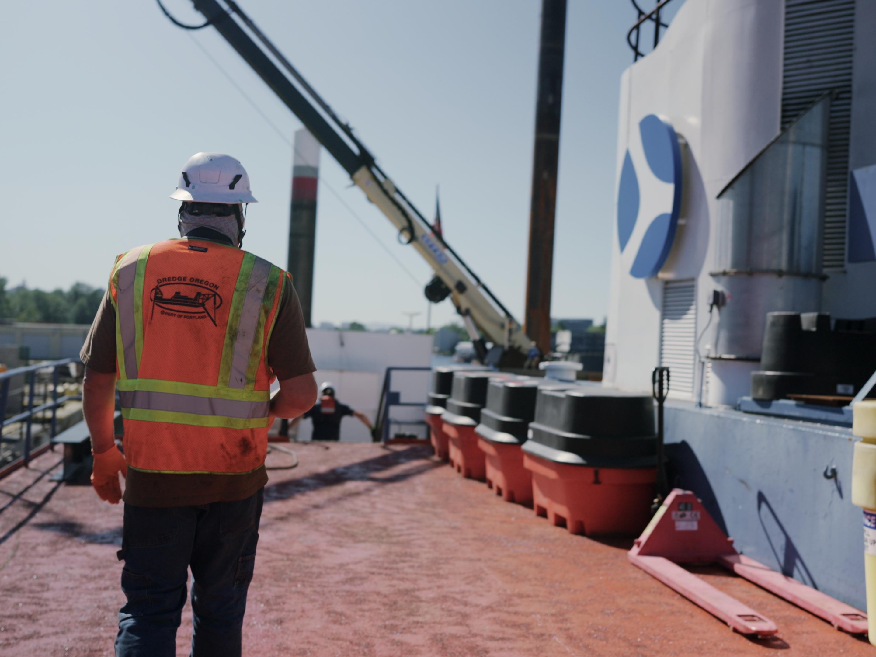 Port of Portland - Portside - The Dredge Oregon: Good for ships, good ...